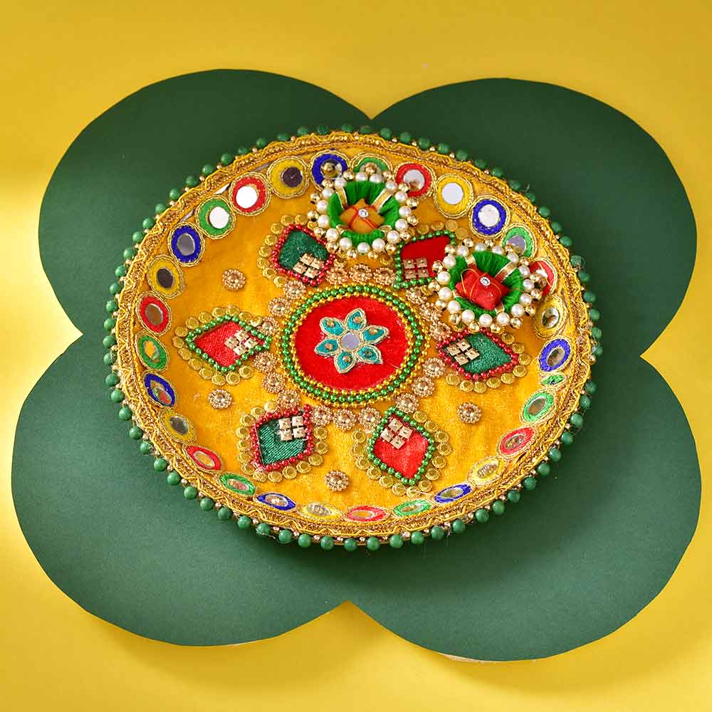 Traditional Hamper With Thali, Sweet, Thread, Roli Chawal & Tikka – TOKENZ