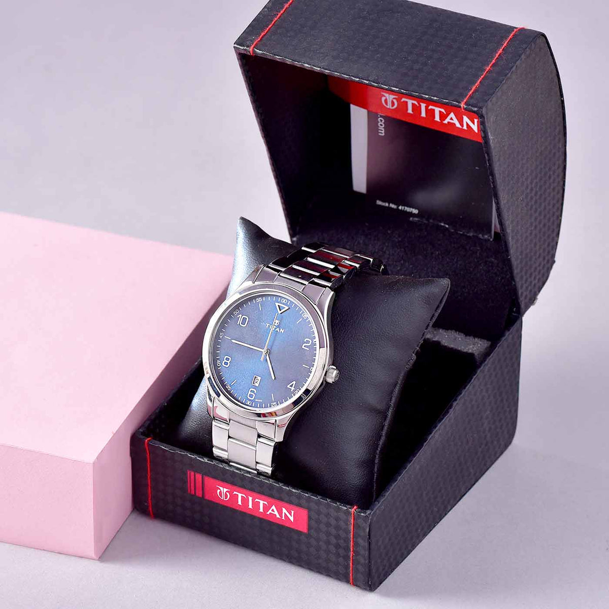 Luxurious Valentine Hamper With Watch & Perfume – TOKENZ